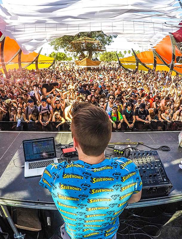 Riverboat Acoustics in Mumbai: Audio & Visual Excellence!